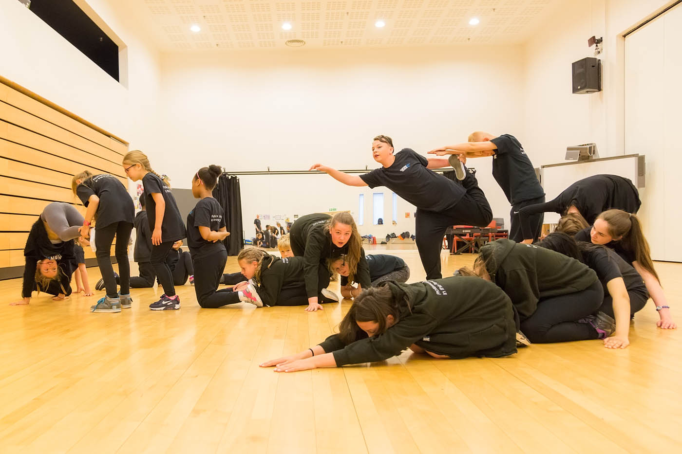 3 top tips to build confidence through performing arts classes ...